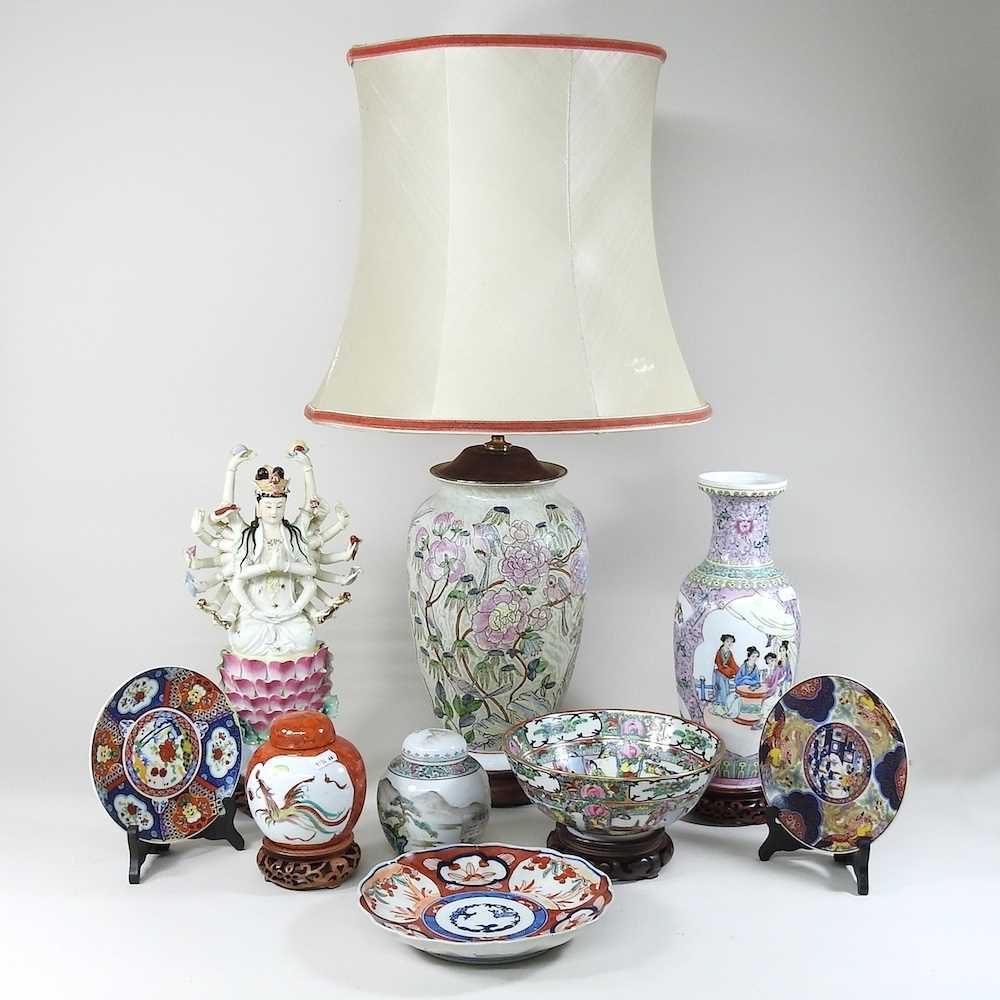 Lot 738 - A collection of oriental china,