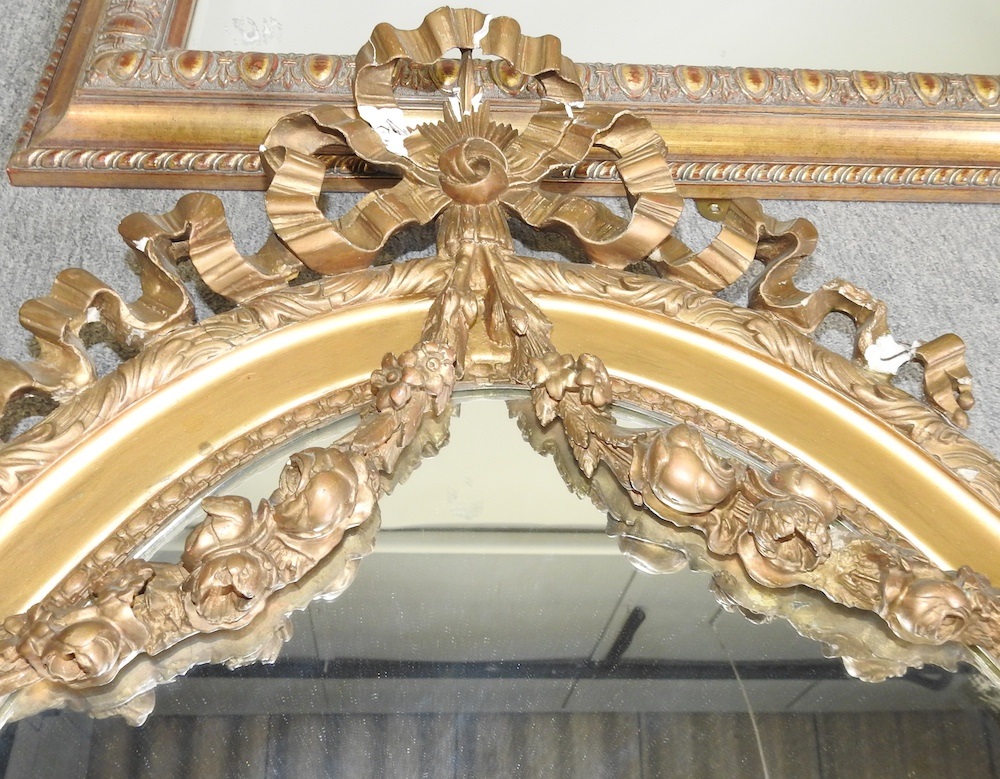 Lot 472 - Eight wall mirrors