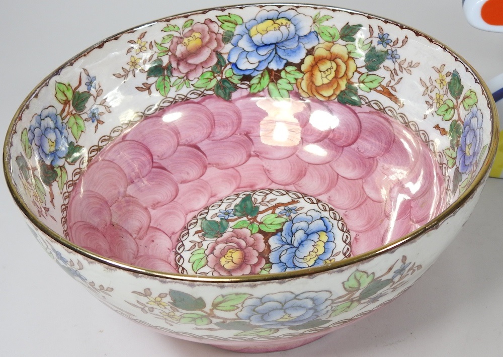 Lot 117 - Three ceramic items