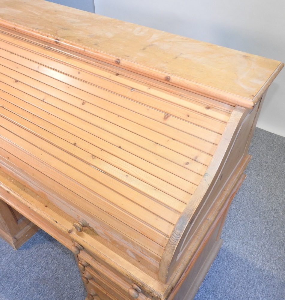 Lot 306 - A tambour desk