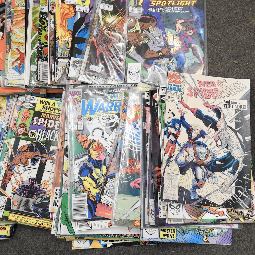Lot 100 - A collection of comics