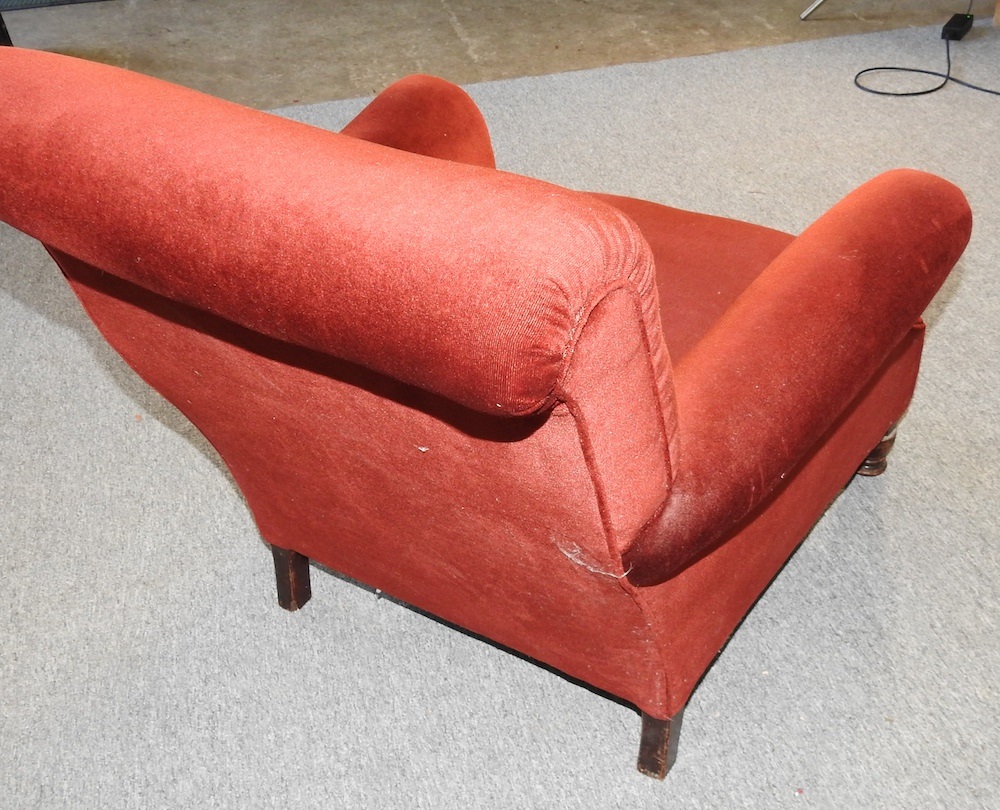 Lot 170 - A Howard style chair