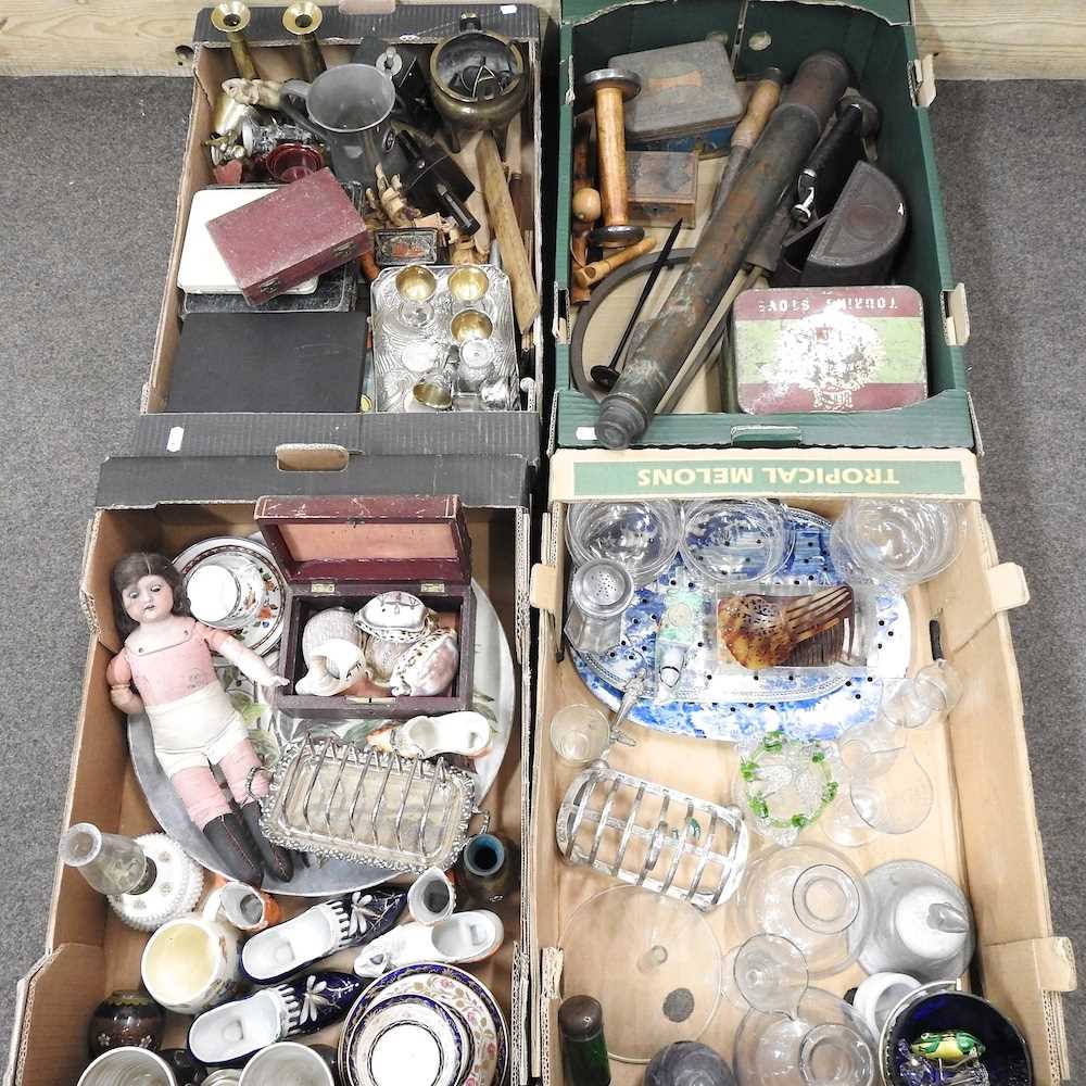 Lot 47 - A collection of items
