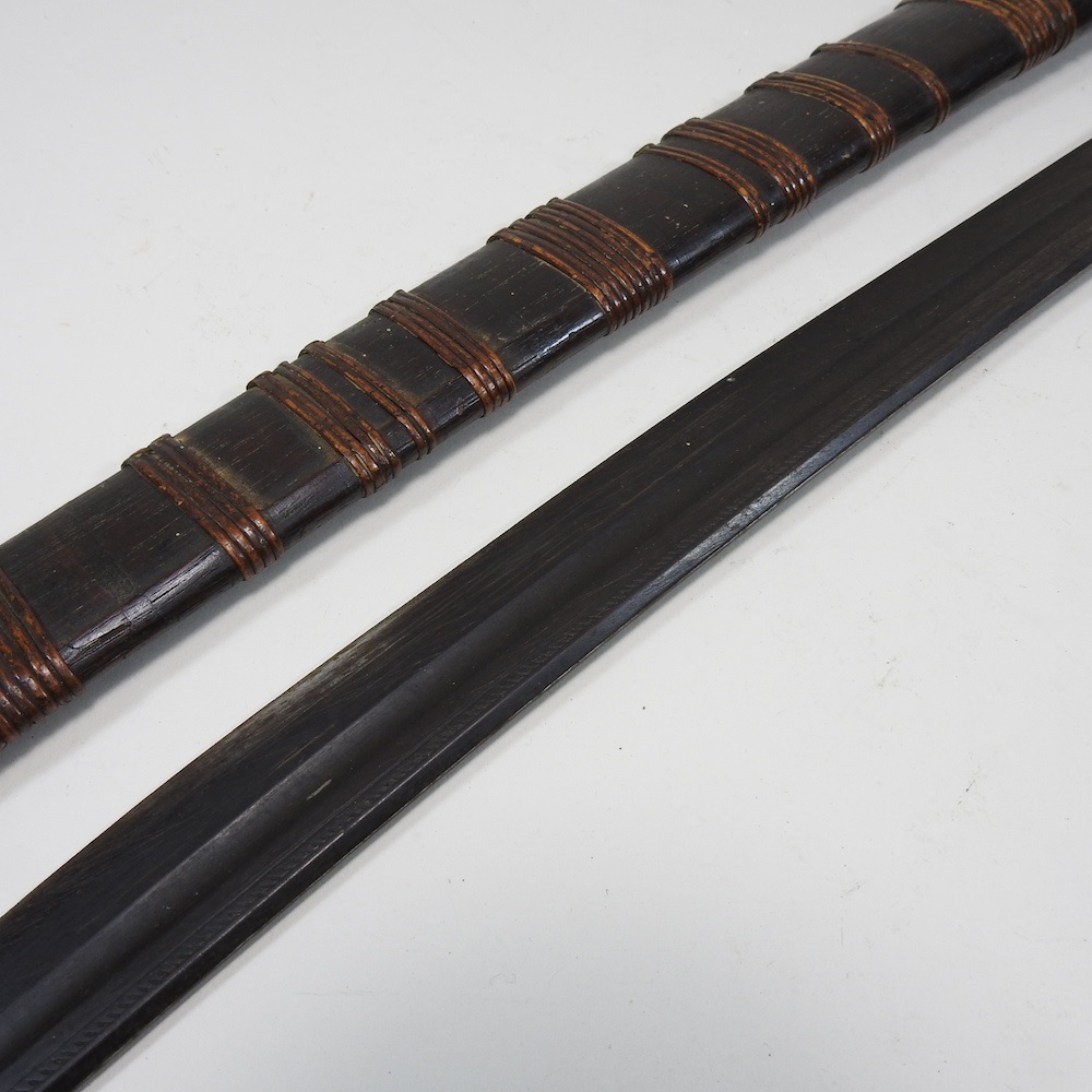 Lot 271 - An Eastern sword