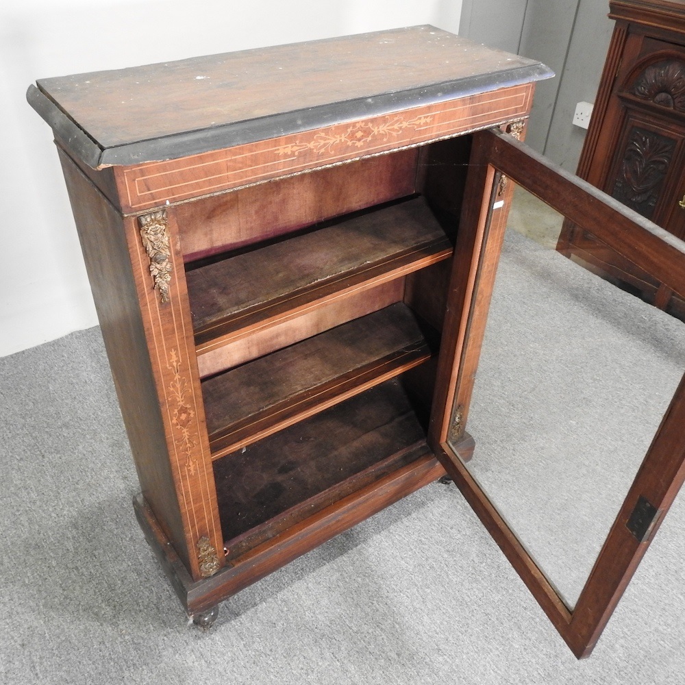 Lot 196 - A Victorian cabinet