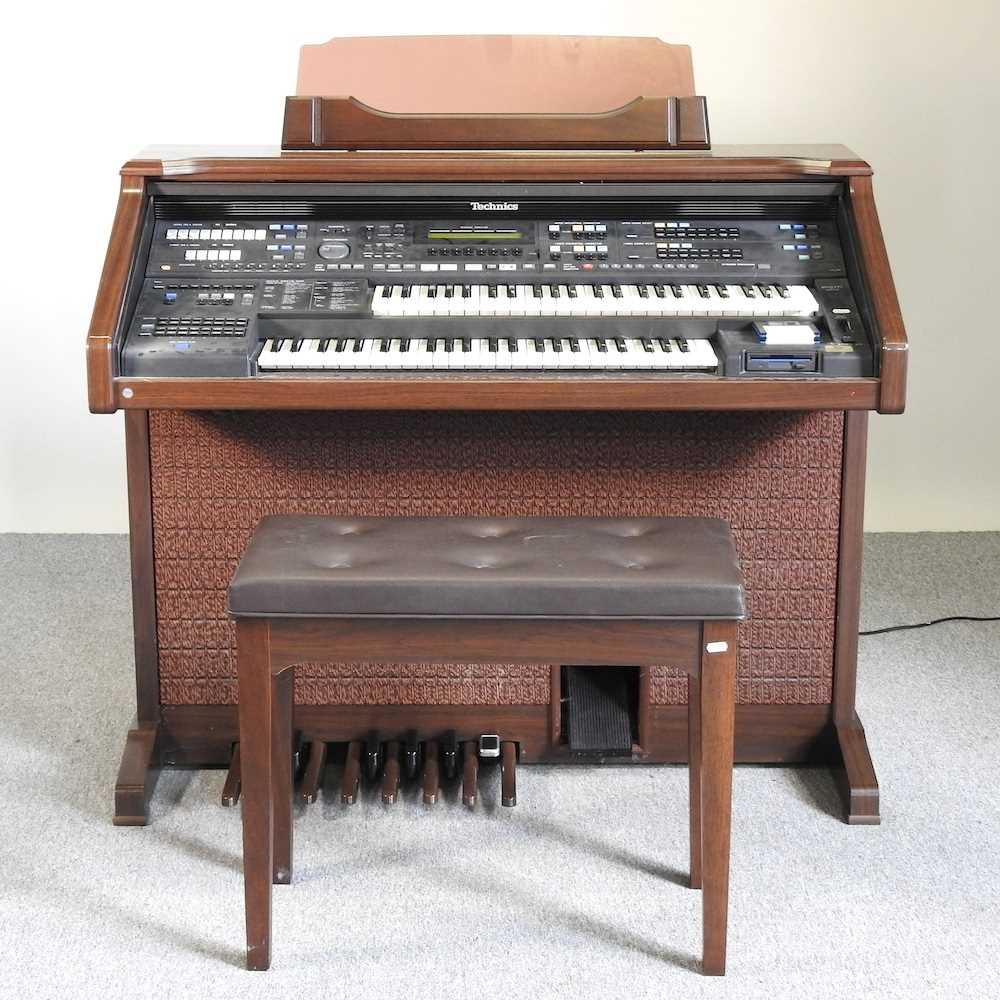 Lot 219 - A Technics electric organ