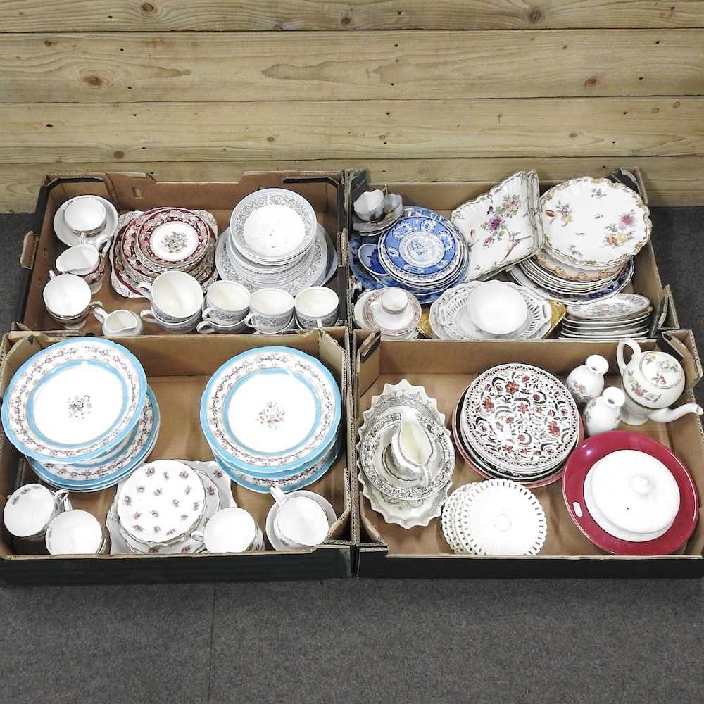 Lot 177 - A collection of china