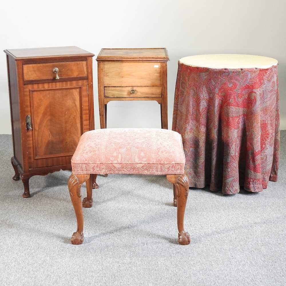 Lot 515 - An early 29th century stool and two tables