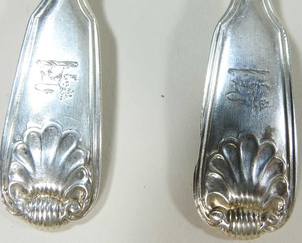Lot 57 - Two pairs of silver Kings pattern and shell