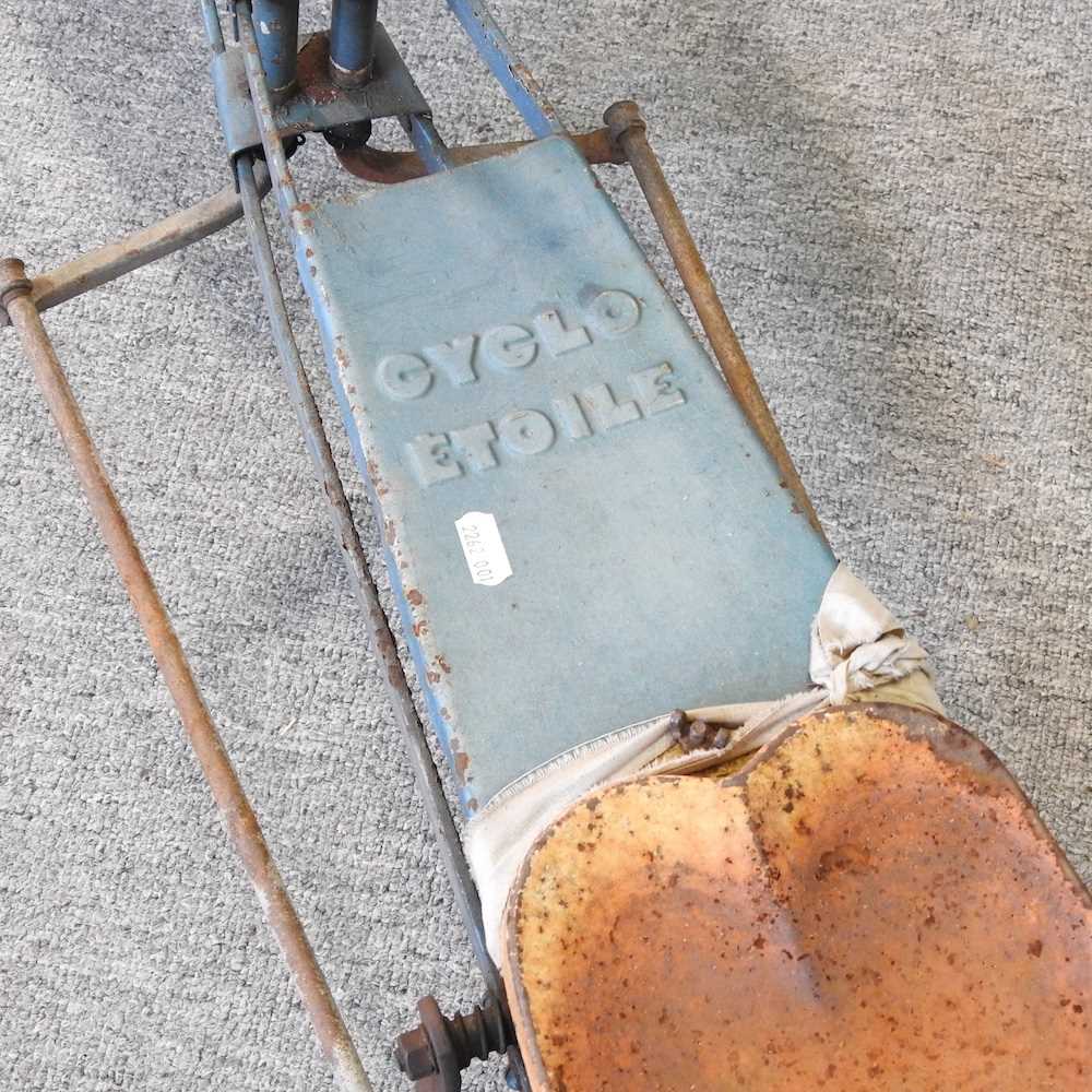 Lot 551 - A Cyclo Etoile toy car