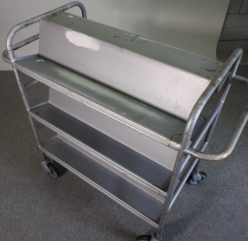 Lot 85 - A metal trolley