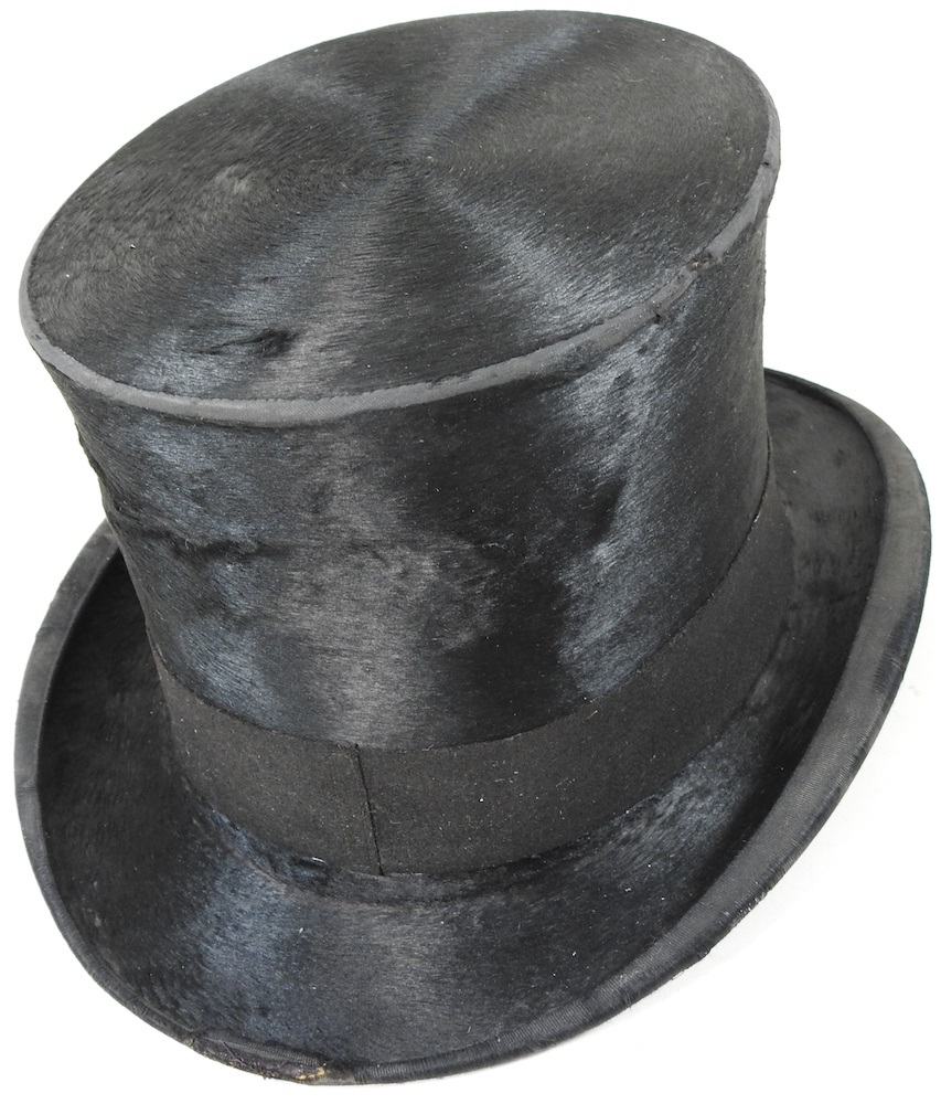 Lot 383 - An early 20th century silk top hat, size