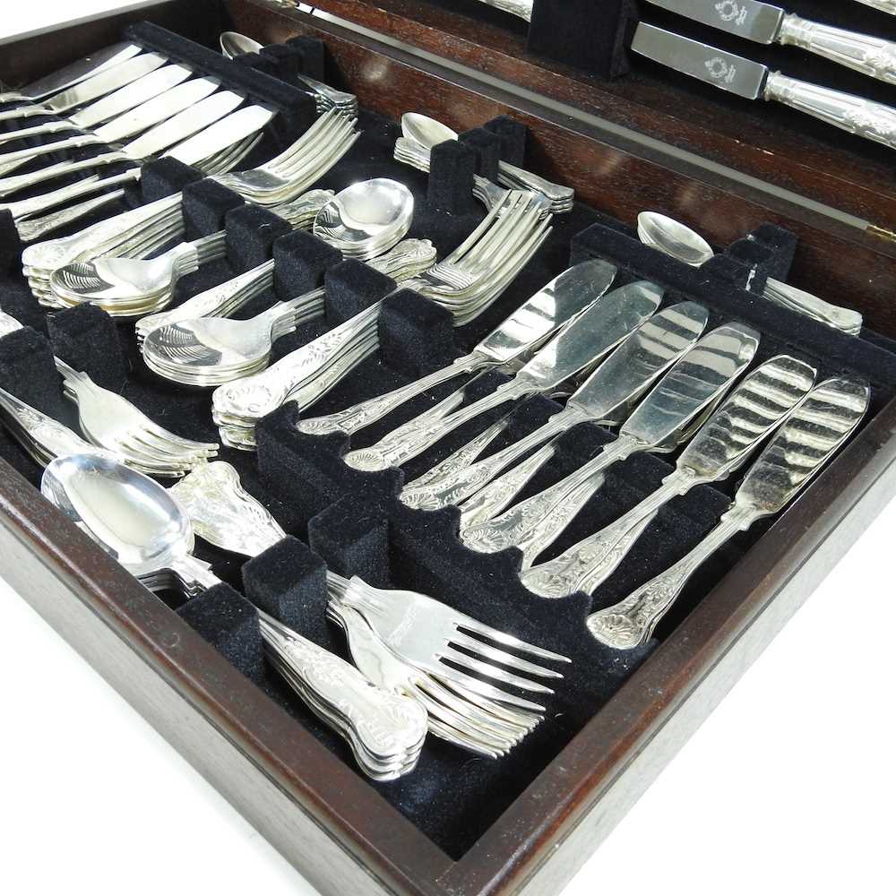 Lot 51 - A silver plated kings pattern twelve piece