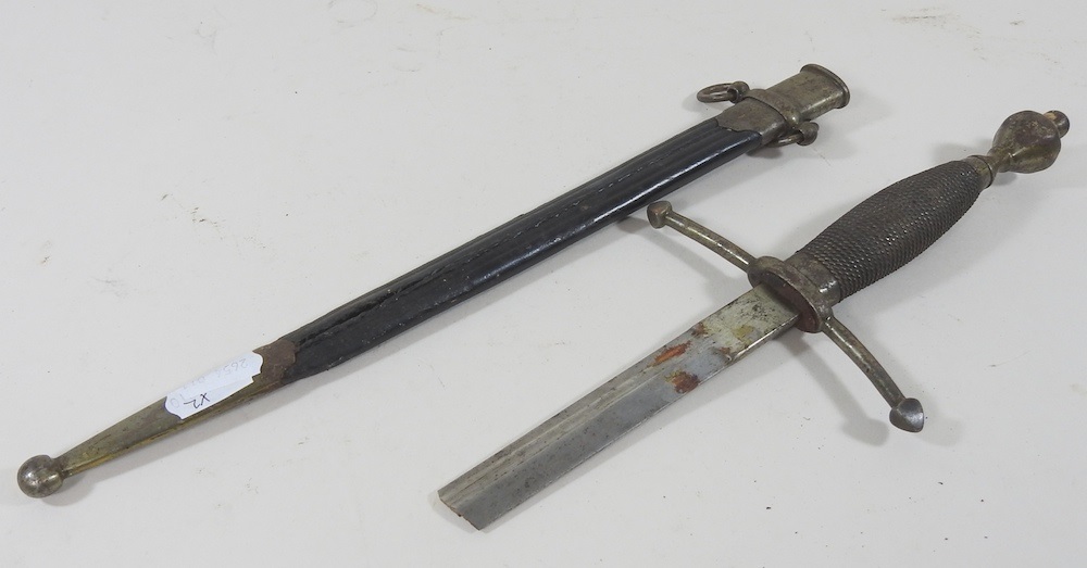 Lot 240 - A 19th century dagger, with a bound metal
