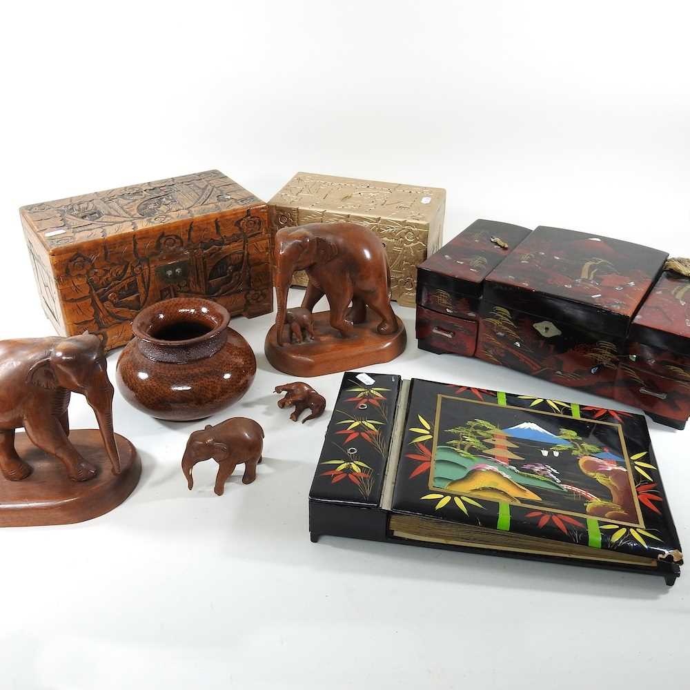 Lot 88 - A collection of Eastern boxes and carvings