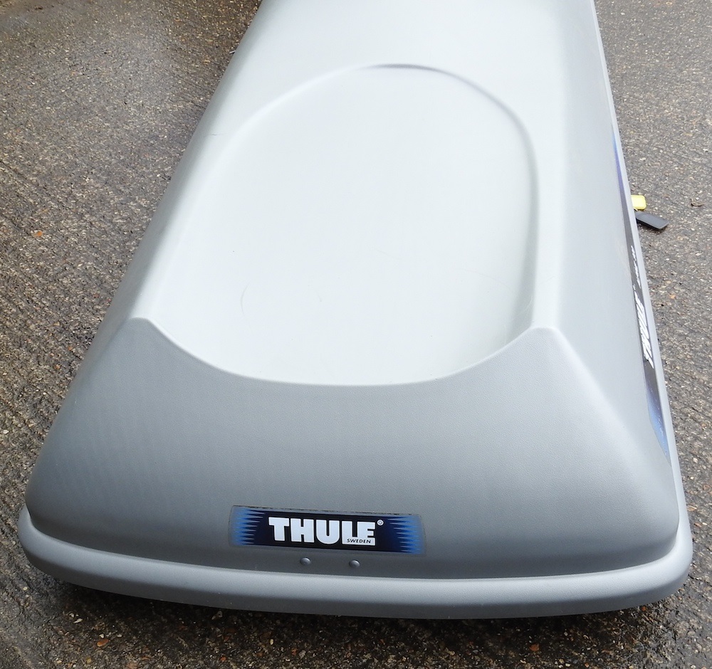 Lot 622 - A Thule Alpine 900 car roof box, 209cm long,