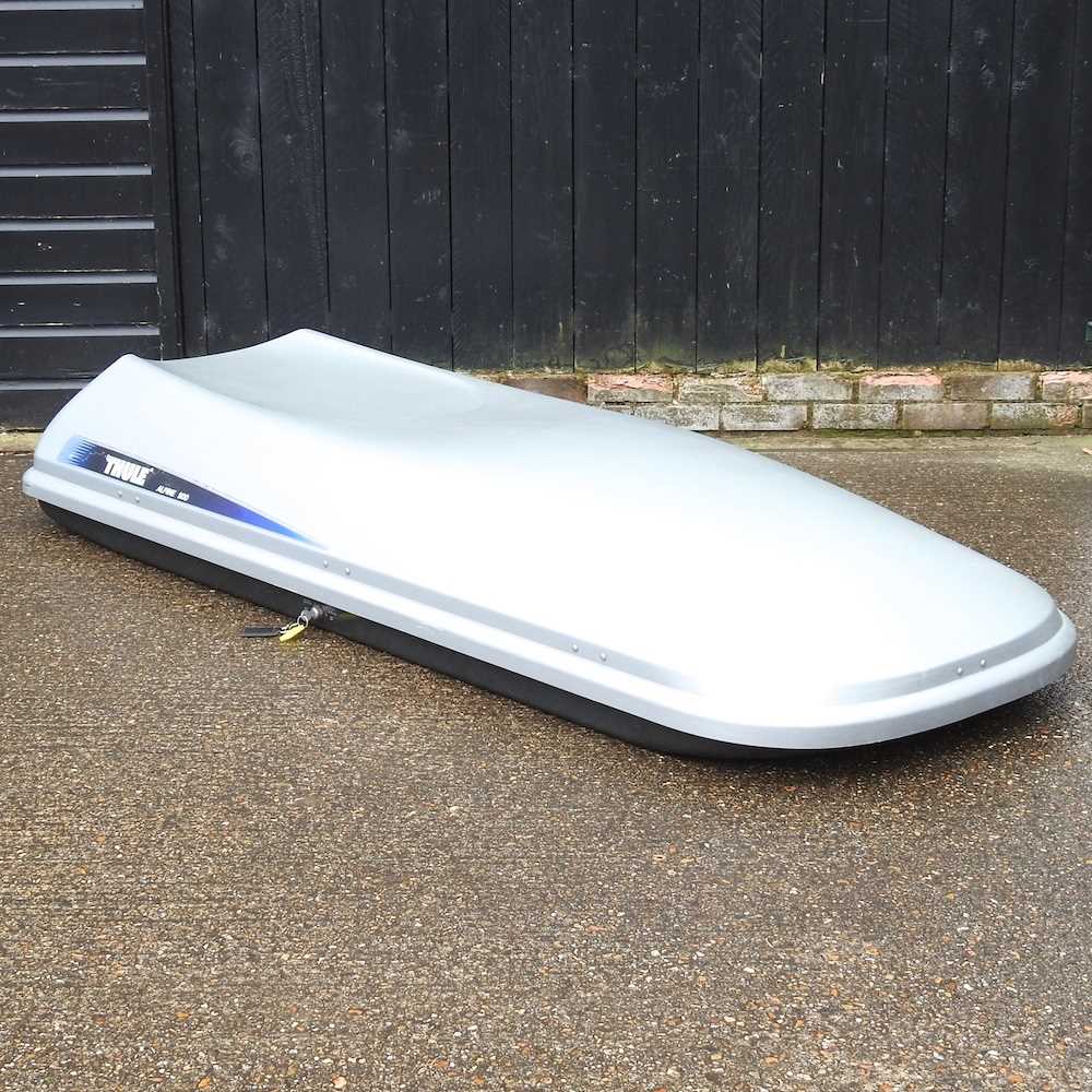 Lot 622 - A Thule Alpine 900 car roof box, 209cm long,