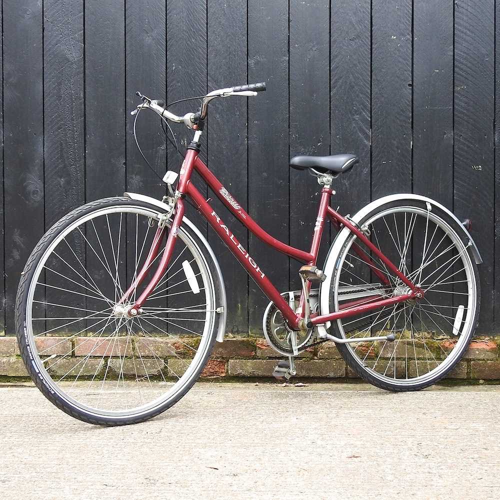 Lot 163 - A Raleigh ladies bicycle