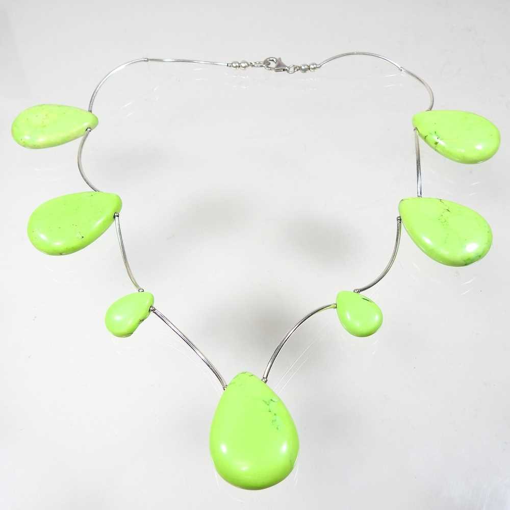 Lot 262 - A Toko silver and hardstone bead necklace,
