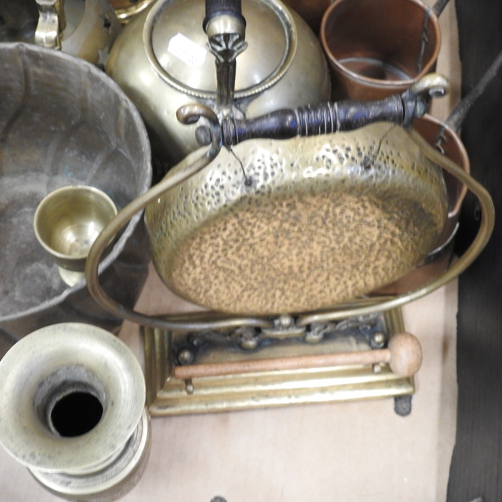 Lot 354 - A collection of metalwares, to include a set