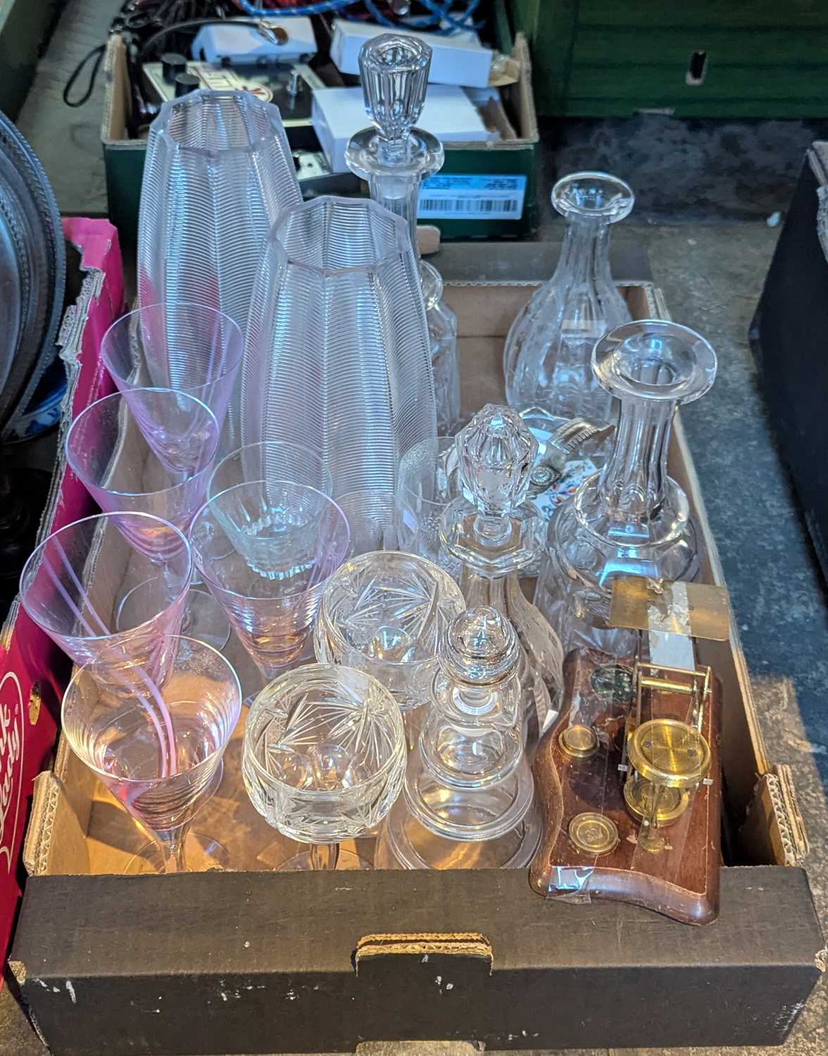 Lot 470 - A collection of glassware, to include