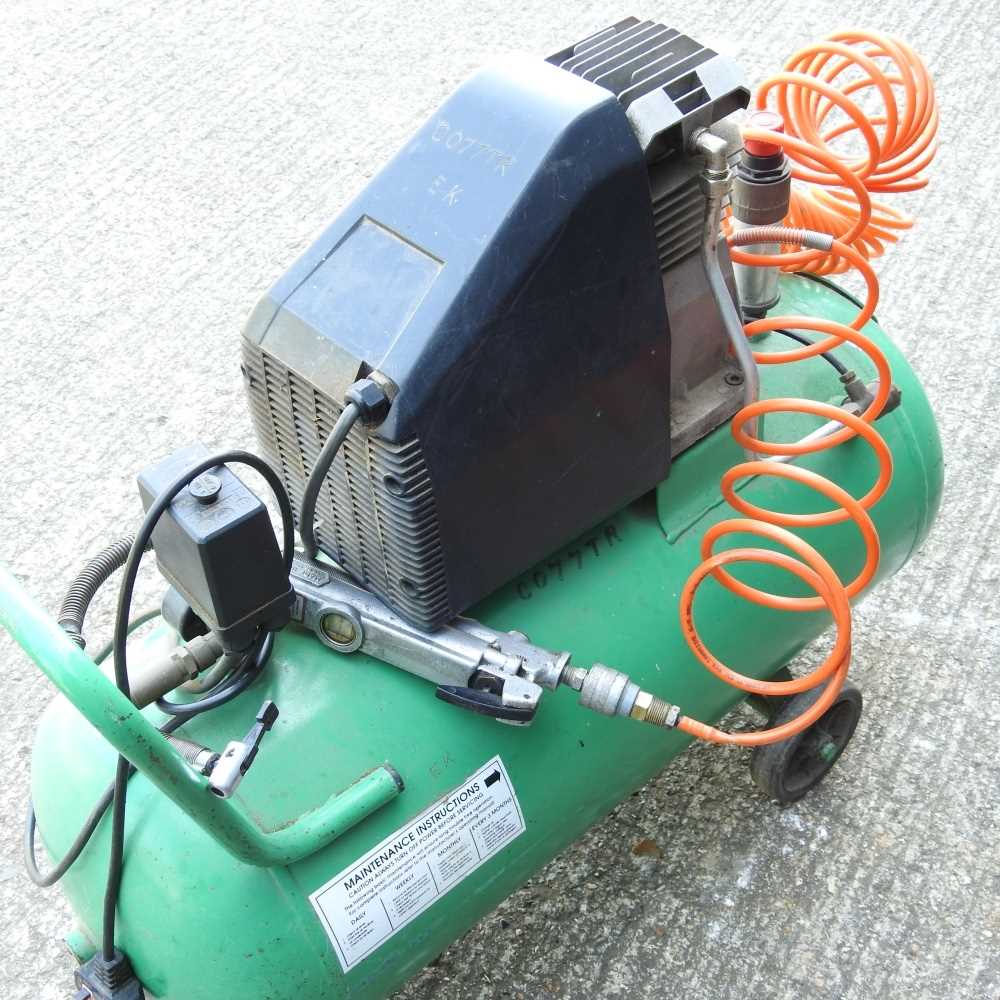 Lot 109 - An Airmate SP2 air compressor