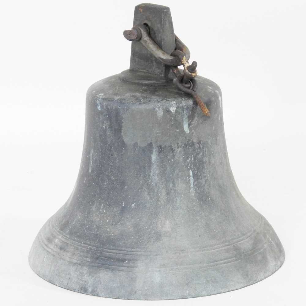 Lot 252 - An old school bell, with clapper, 28c m high