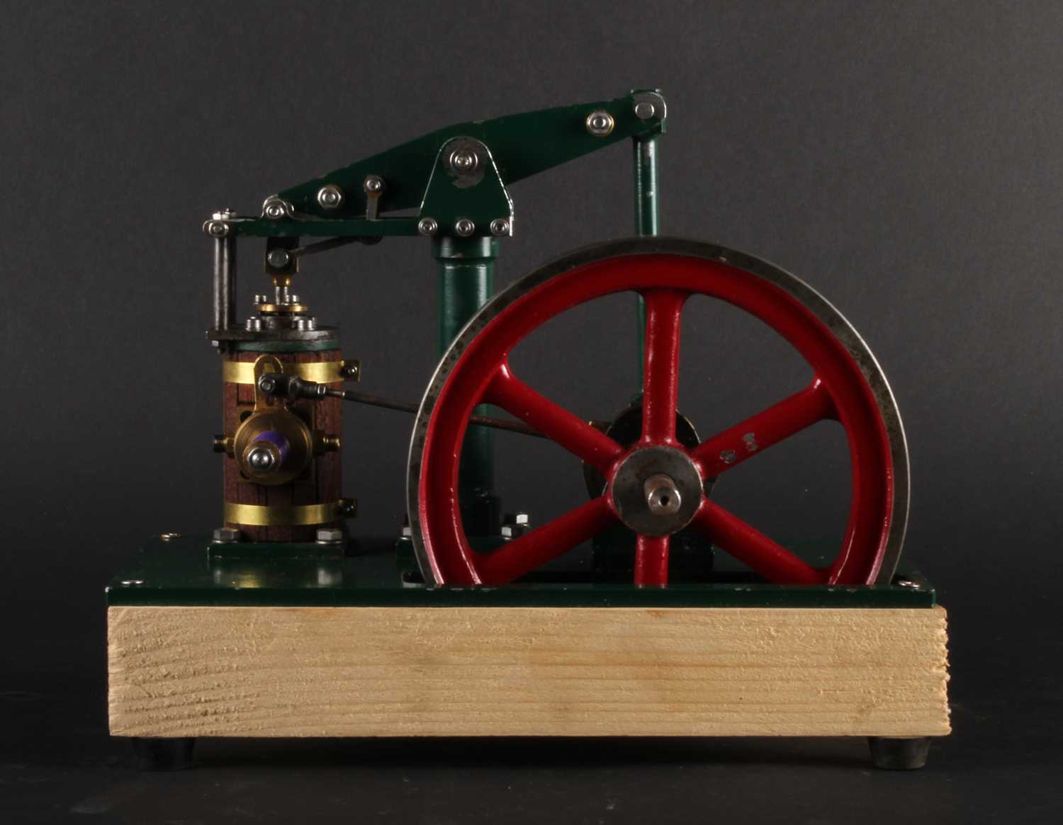 Lot 420 - A working model rotative beam engine
