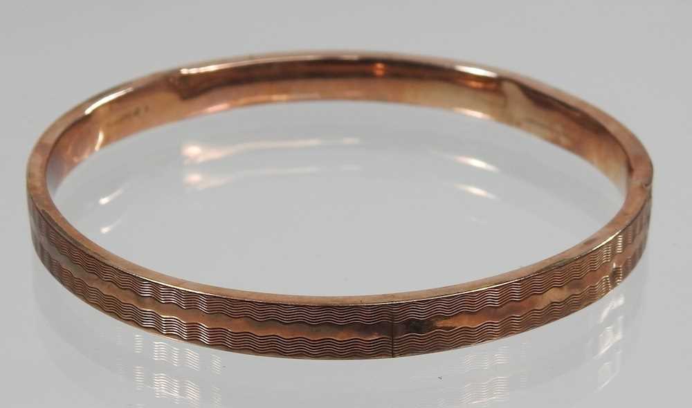 Lot 3 - A 9 carat gold bangle