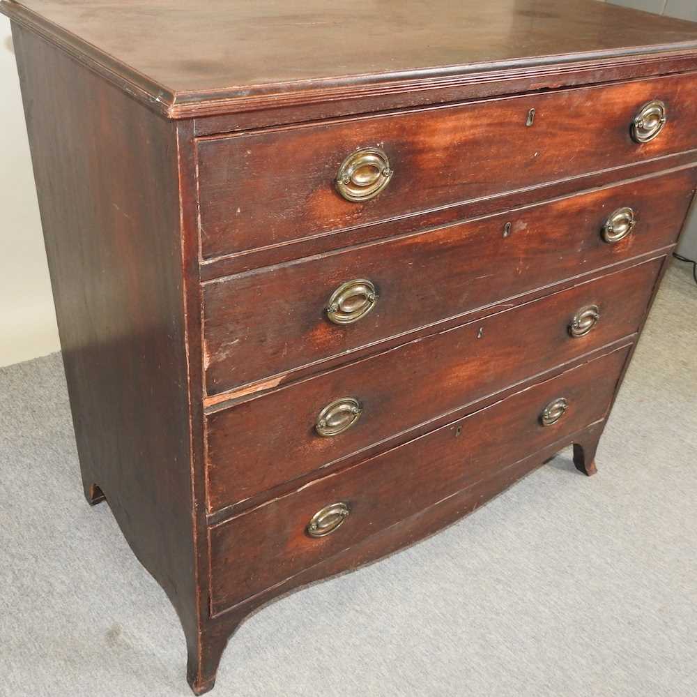 Lot 605 - A Regency chest